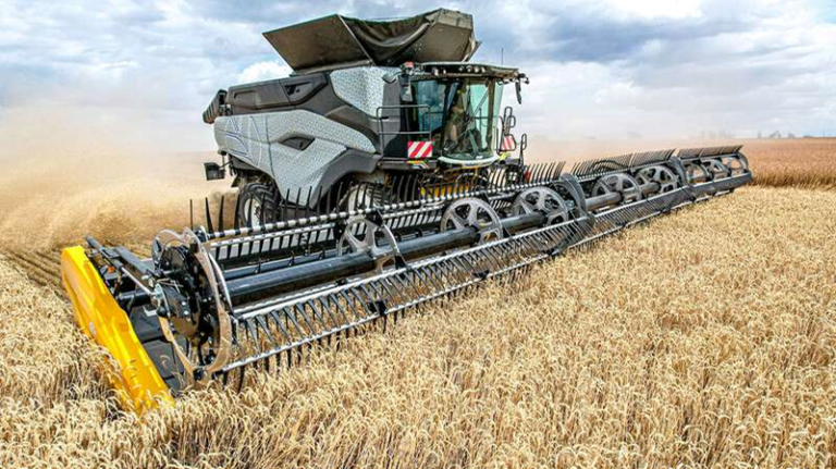 New Holland Next Gen Flagship Combine is a hit at Agritechnica... - T H ...